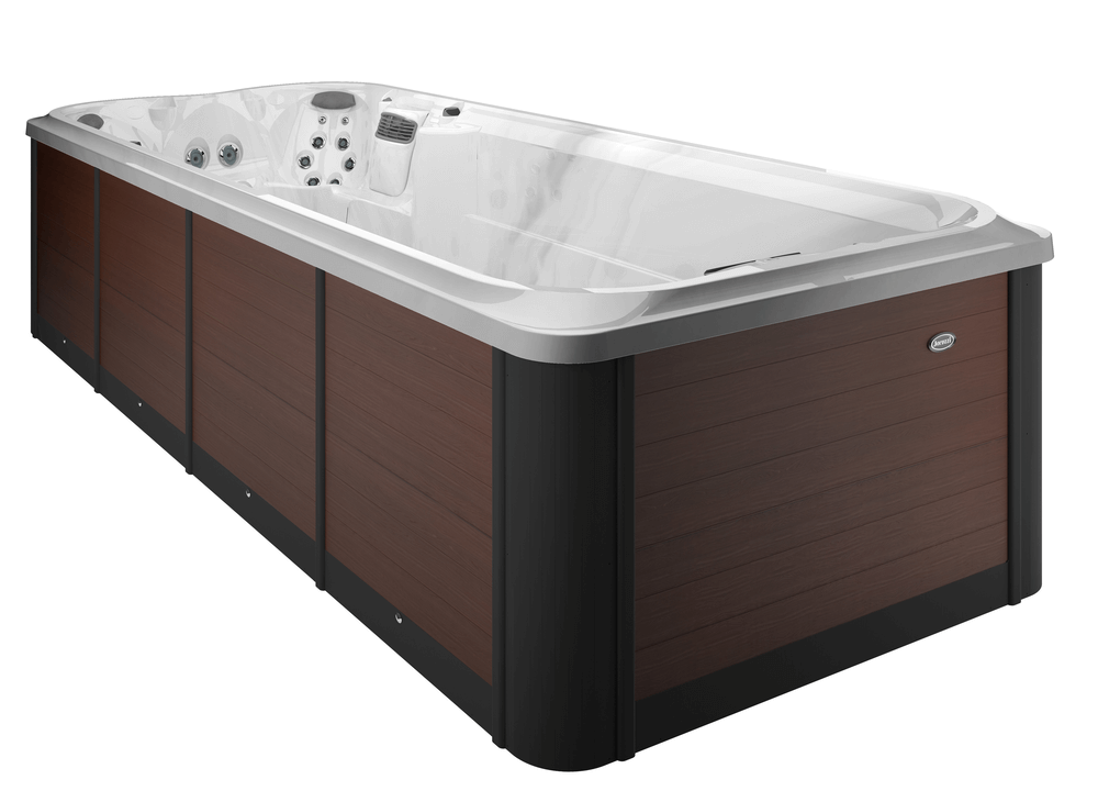 Jacuzzi® PowerPro J-19 Swim Spa: Bewegt & entspannt